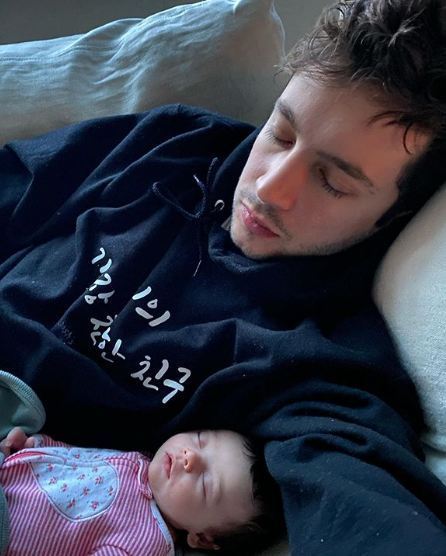 21 Pilots' Tyler Joseph Wife, Baby & Family Details