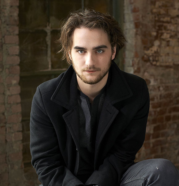 Landon Liboiron Keeps Possible Girlfriend A Secret But Does That Make Him Gay landon-liboiron-keeps-possible-girlfriend-a-secret-but-does-that-make-him-gay